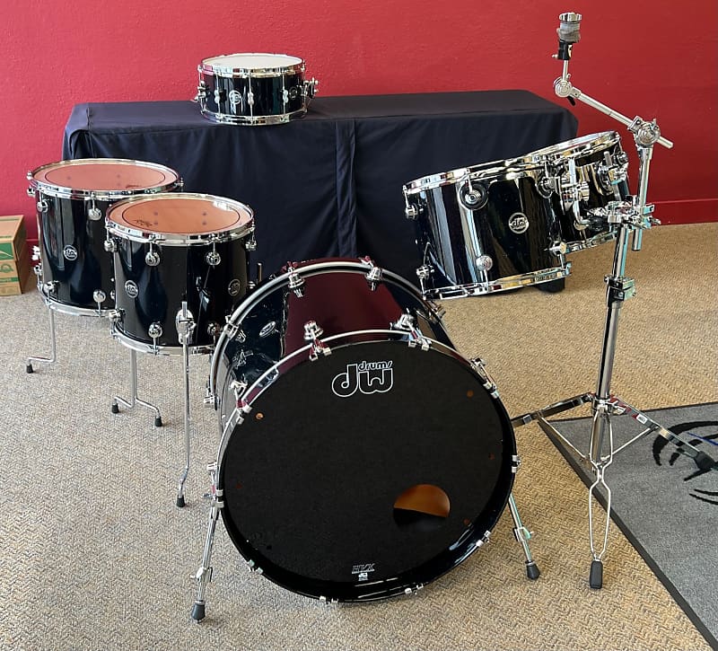DW Performance Series 2016 - Lacquer Black Mirra | Reverb