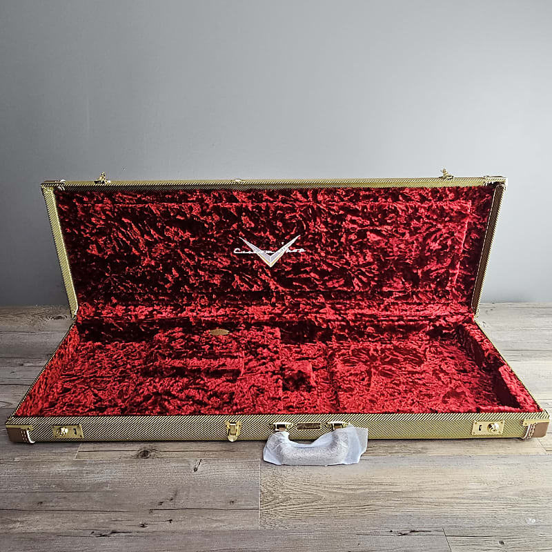 Fender Custom Shop Hardshell Case | Reverb