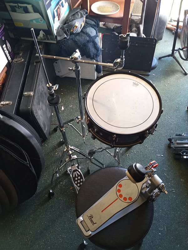 Pearl P930 and Pearl hardware, snare, throne. | Reverb