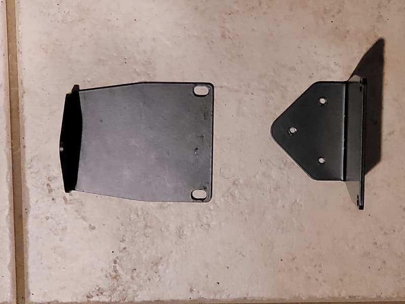 Markbass Rack ears 2 space 2000s - Black | Reverb