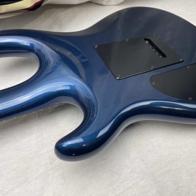 Carvin DC127 dc 127 HSH Guitar with Case 1996 - 1999 - | Reverb