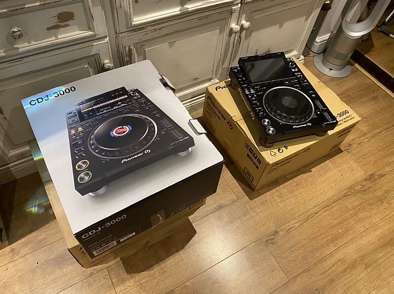 New Pair of Pioneer CDJ-3000 - Open box | Reverb Canada