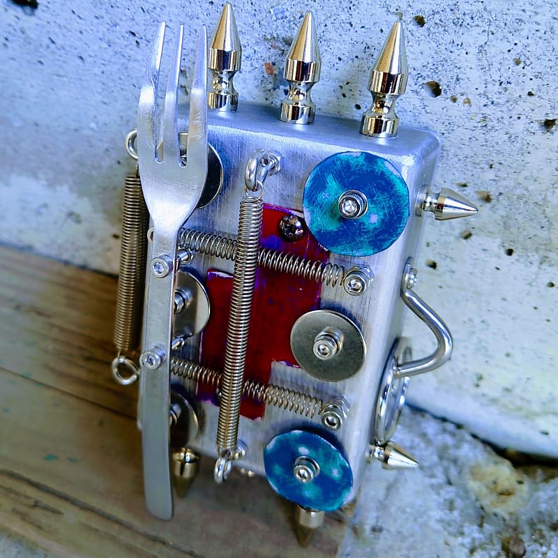 noise box/percussion/noise instrument/metal junk-BANEBAKO- | Reverb