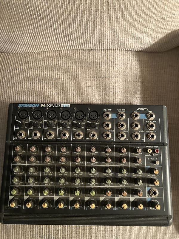 Samson 12 input Analog Mixer 2000’s Black | Reverb