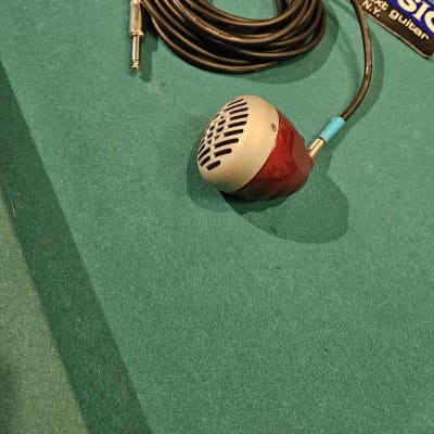 Digital Reference Red Howler Harmonica Microphone with Chord | Reverb