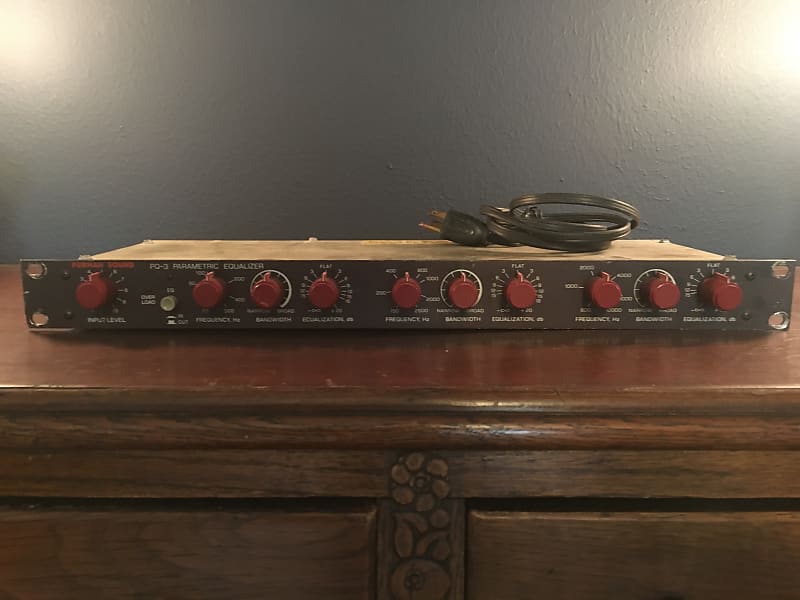 Furman PQ-3 Parametric EQ Black with red knobs | Reverb