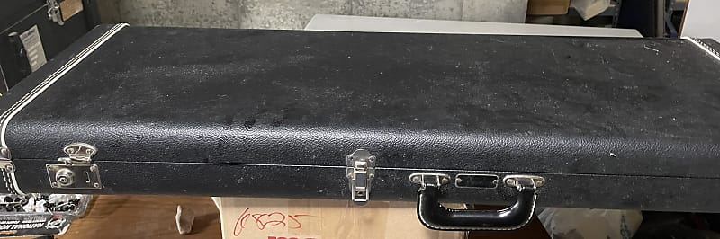 Fender Custom Shop Hard shell Case for stratocaster or | Reverb