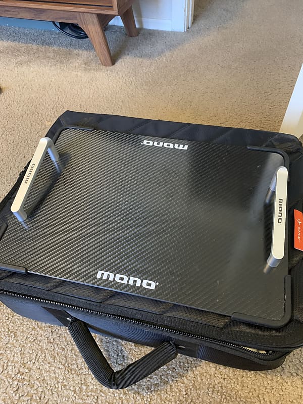 Mono Pedalboard Carbon Small | Reverb