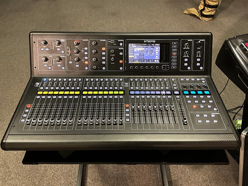 Midas M32 Digital Console w/ Live Interface | Reverb