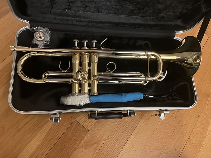 Besson New Standard BE-110 Trumpet | Reverb