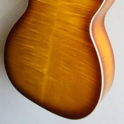 Larrivee P-09 Custom Parlor Flame Maple Late Model Sunburst | Reverb
