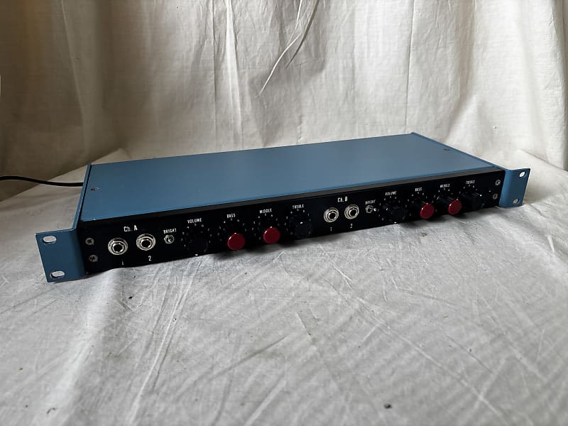 Alembic F-2B Stereo Preamp | Reverb France