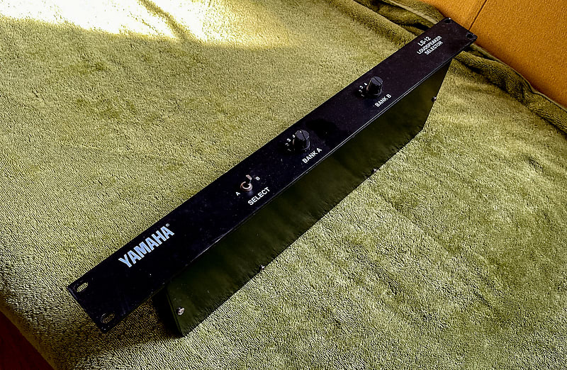 Yamaha LS-12 Loudspeaker Selector | Reverb