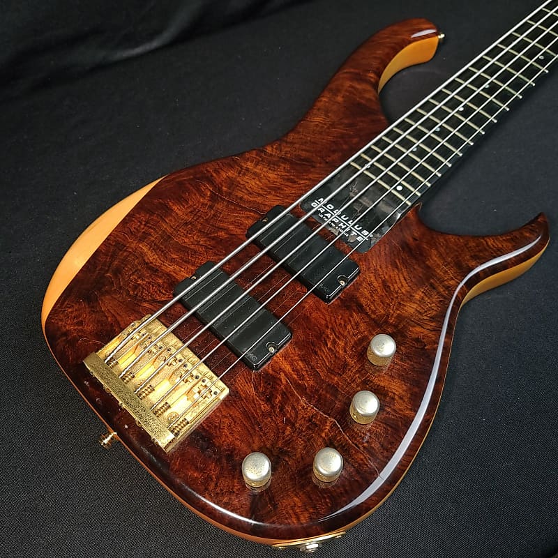 Used Modulus Graphite Quantum 5 Bass w/Hard Case | Reverb