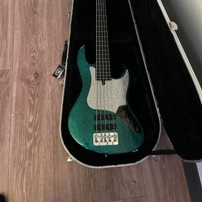 Modulus Quantum - 5 string bass 2003 | Reverb