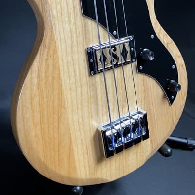 Supro 2041AN Huntington I 4-String Short Scale Bass Guitar | Reverb