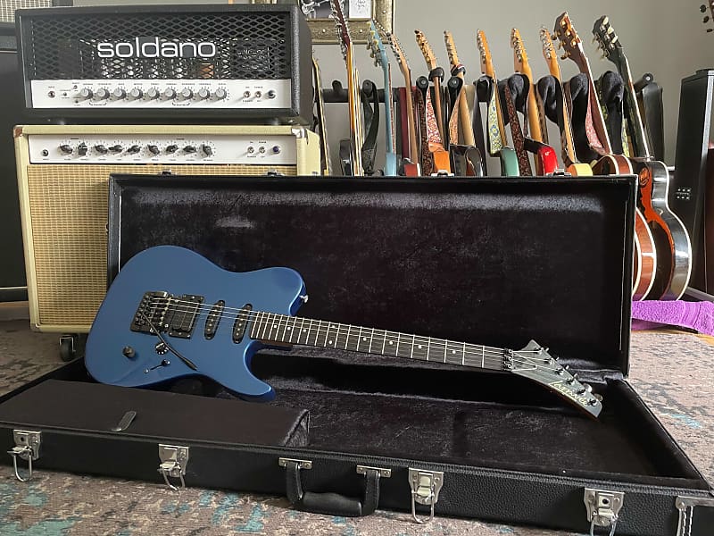 Larrivee LT-4 Blue | Reverb