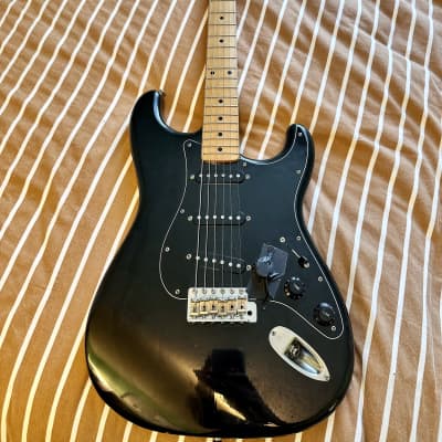 Squier Standard Series Stratocaster | Reverb