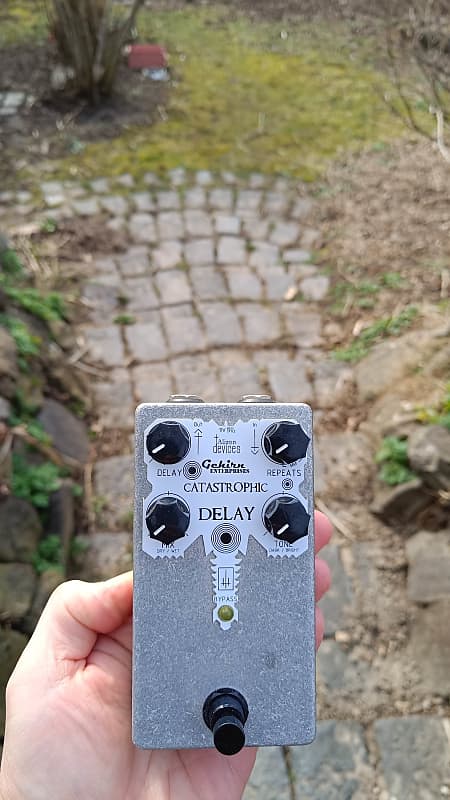 DIY Catastrophic Delay 2024 - Alu/Black/White | Reverb