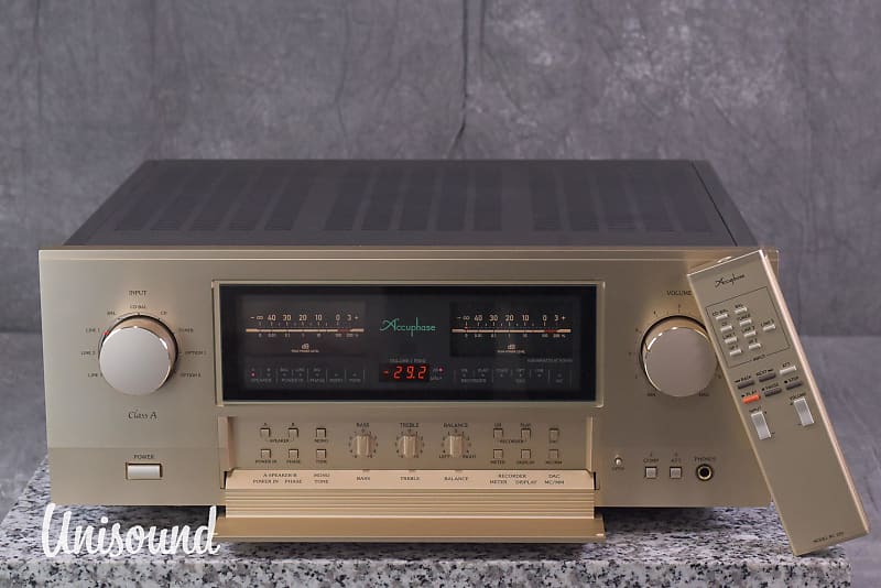 Accuphase E-600 Integrated Stereo Amplifier in Excellent | Reverb
