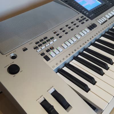 Yamaha PSR S700 keyboard Workstation | Reverb