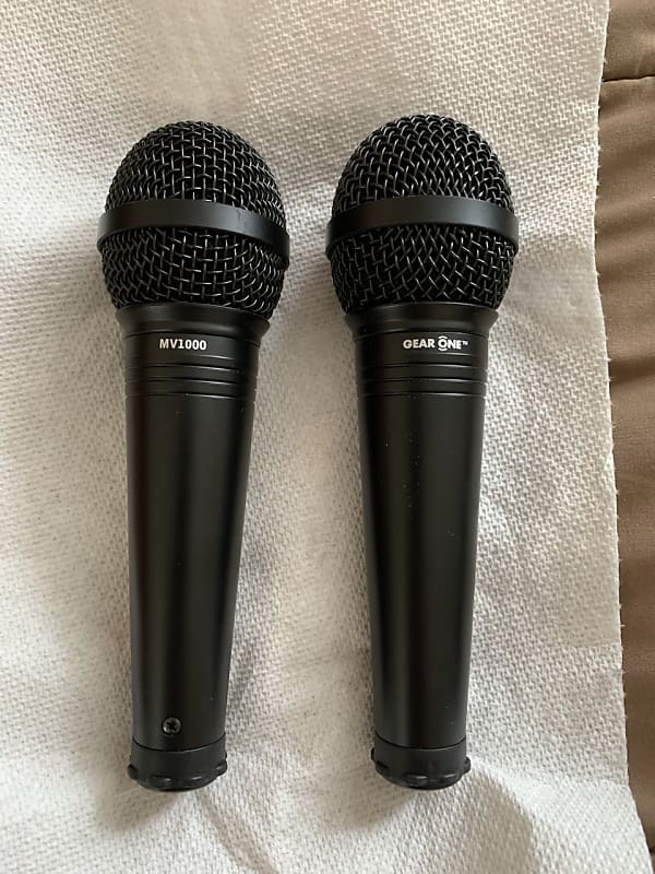 Gear One MV1000 Handheld Dynamic Vocal Microphone Black (Qty | Reverb