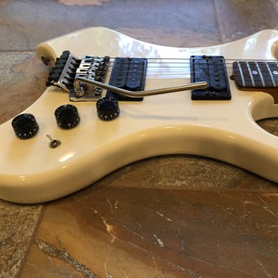 Kramer Floyd Rose Signature 1983 White | Reverb