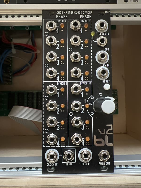 Blue Lantern CMOS Master Clock Divider | Reverb