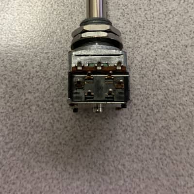 Warwick MEC Push/Pull Volume pot Thumb Corvette Streamer | Reverb