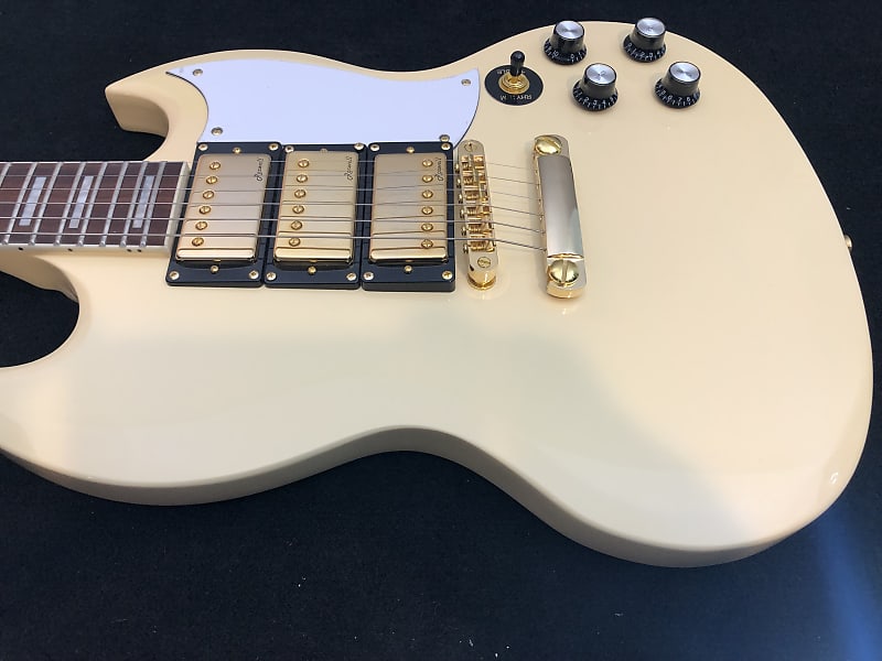 Harley Benton DC-600 VI Vintage Ivory SG 2022 with Gold | Reverb