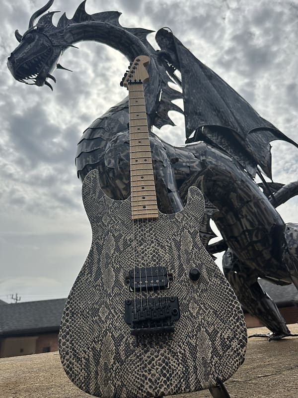 KNE Dinky Super Strat Warren DeMartini 2020 - Snake Skin | Reverb UK