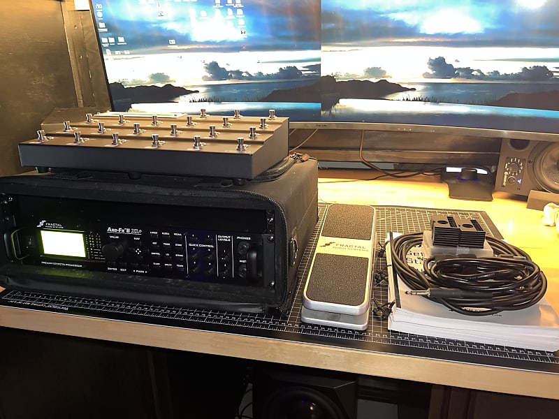 Fractal Audio Axe-Fx II XL+, MFC-101 Mark III, EV-1 | Reverb