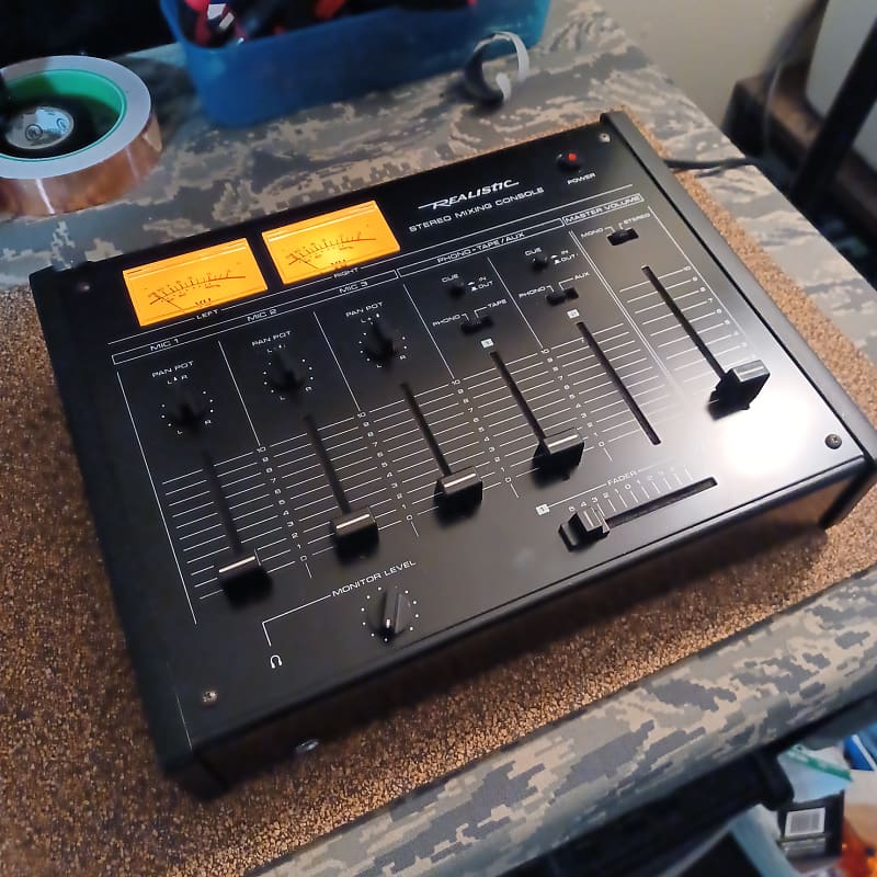 Realistic 32-1200B Stereo Mixing Console | Reverb