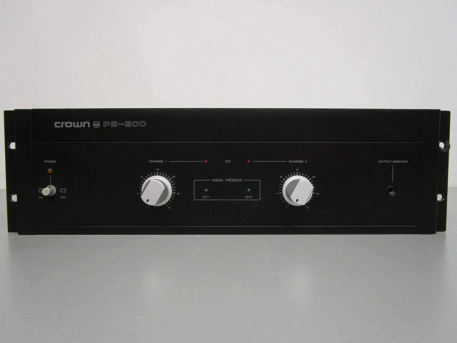 Crown PS-200 2-Channel Power Amplifier | Reverb UK