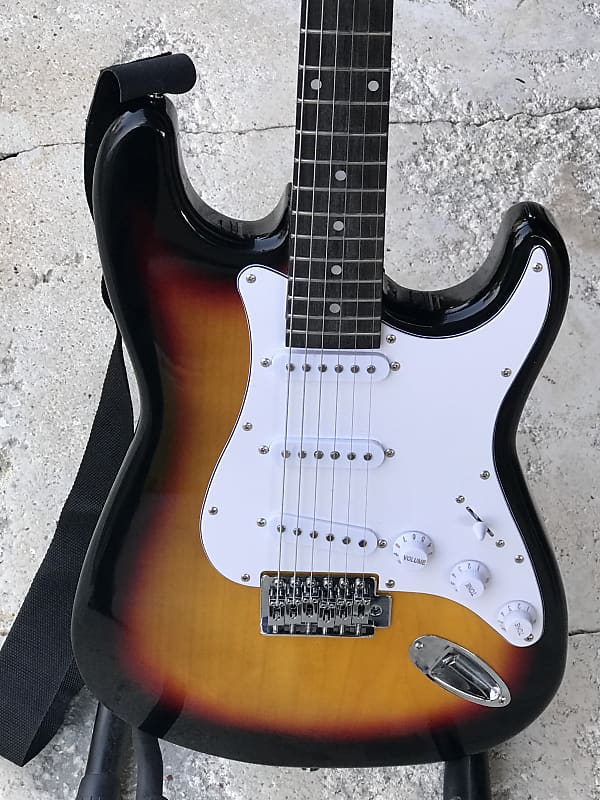 ROCK JAM Strat style SUNBURST | Reverb