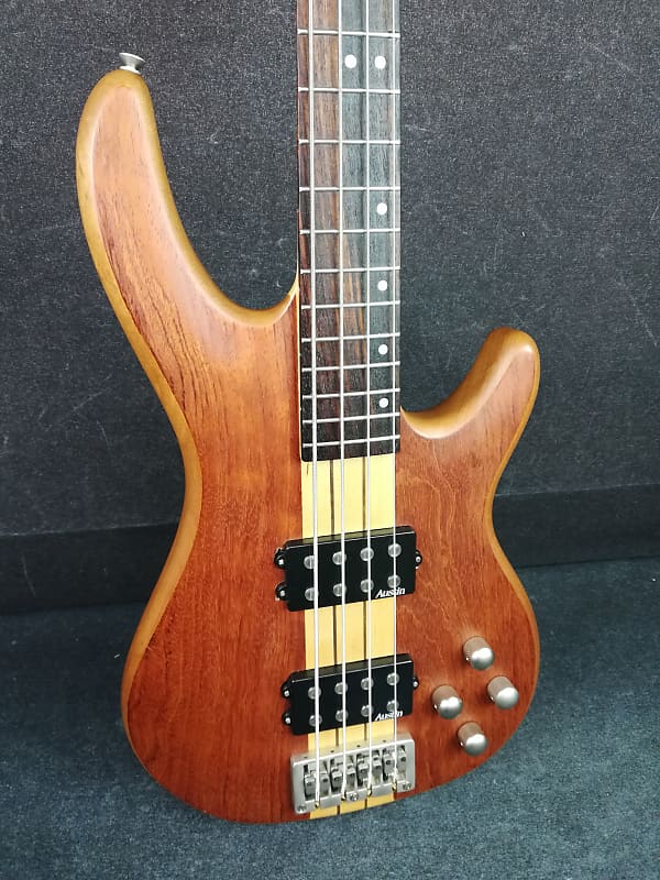 Austin AU870 Neck Thru Bass | Reverb