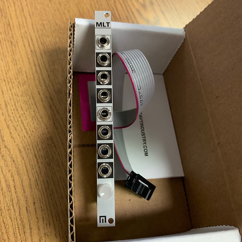 Malekko MLT Buffered Mult | Reverb