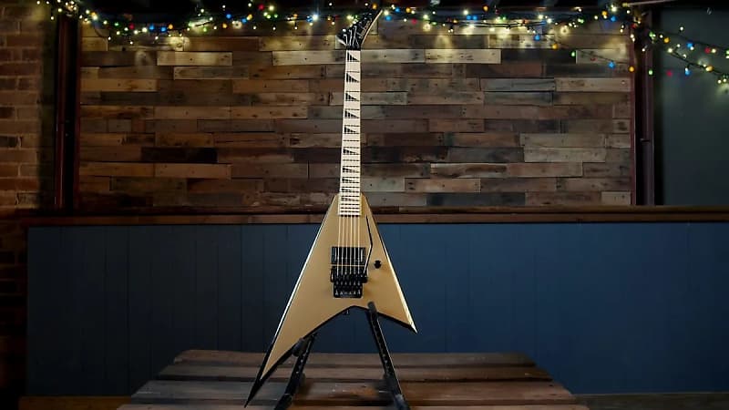 Jackson Randy Rhoads RR24 custom shop 2020 - Aztec Gold | Reverb UK