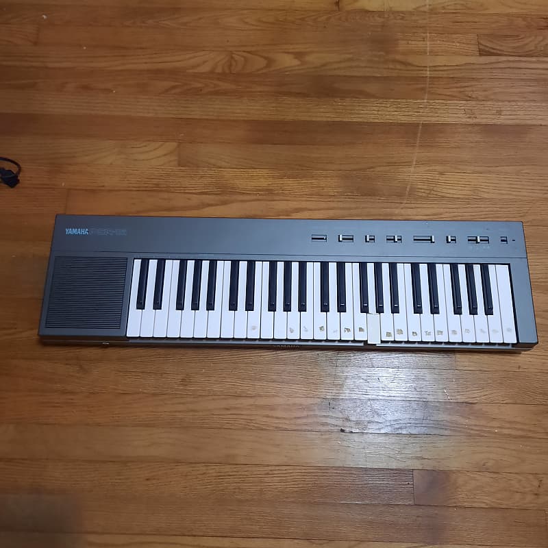 Yamaha PSR-15 | Reverb