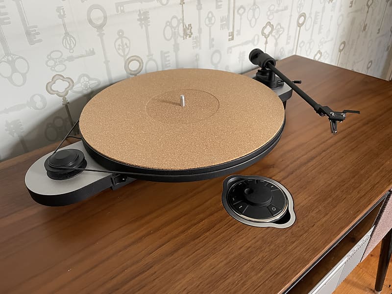 Pro-Ject Elemental - Silver / Black Turntable / Record Player | Reverb