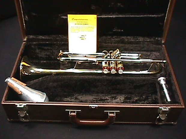 U.S.A. Made Getzen Model 300 Series Bb Trumpet in it's | Reverb