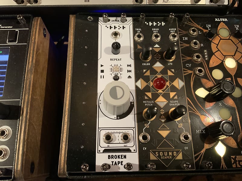 Error Instruments Broken Tape Simulator 2021 White | Reverb