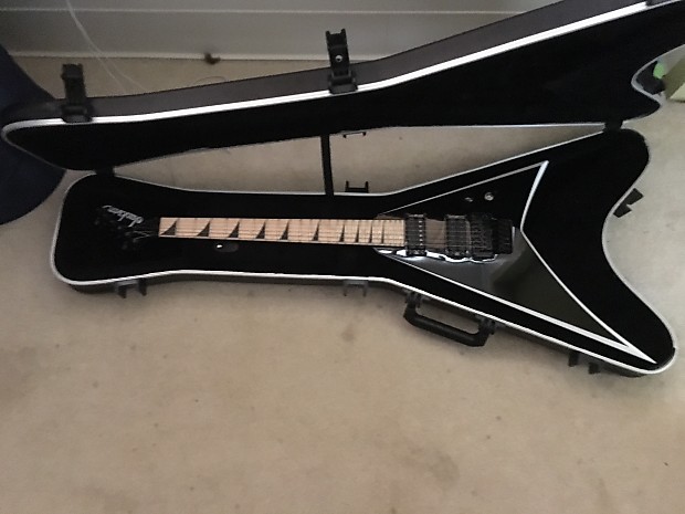 Jackson Randy Rhoads RR24 Maple late 2000s Black with White | Reverb