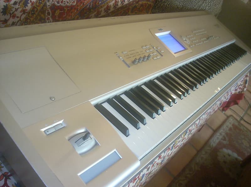 Korg Triton STUDIO 88 Workstation +FAST-SAFE-SHIP | Reverb Canada