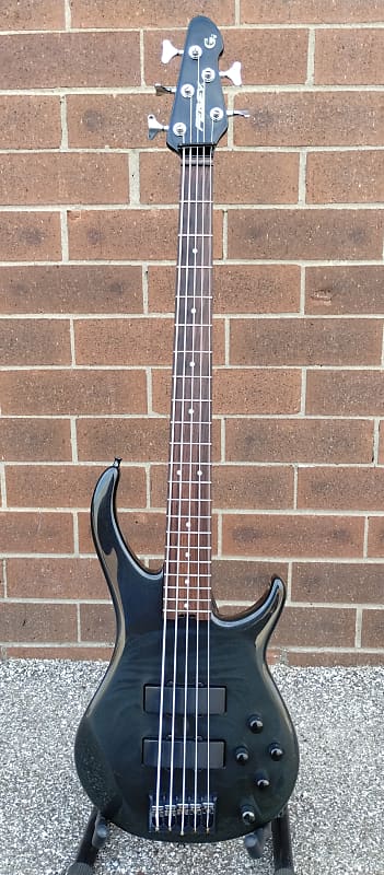 Peavey USA made G V Five string bass Carbon fiber neck ! | Reverb