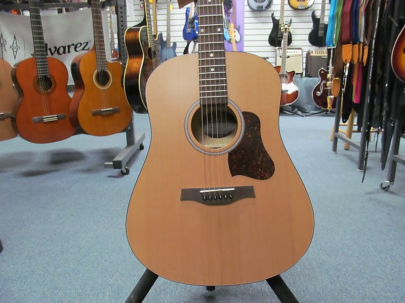 Seagull Guitars S6 Original SLIM Presys II Acoustic-electric | Reverb