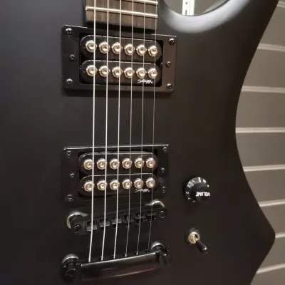 Stagg H-400 Gothic black 2000's Electric Guitar | Reverb