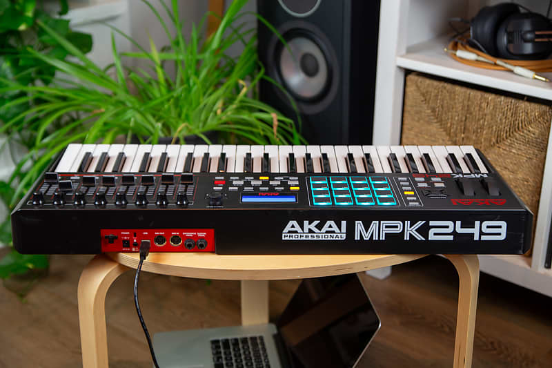 Akai MPK249 2014 - Present - Black | Reverb
