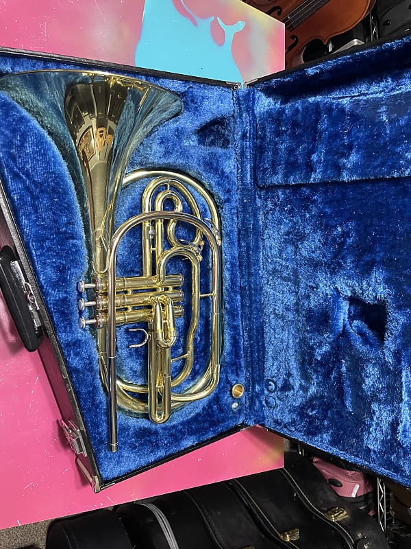 yamaha yhr-302m mellophone (french horn) with case and | Reverb