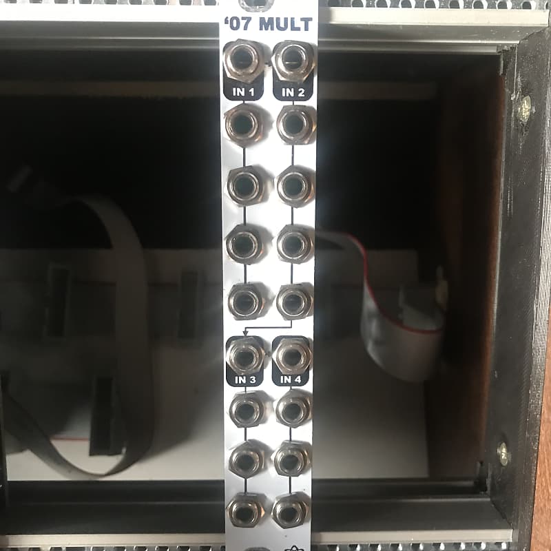 Synthrotek MST ‘07 Buffered Multiple Eurorack Module | Reverb
